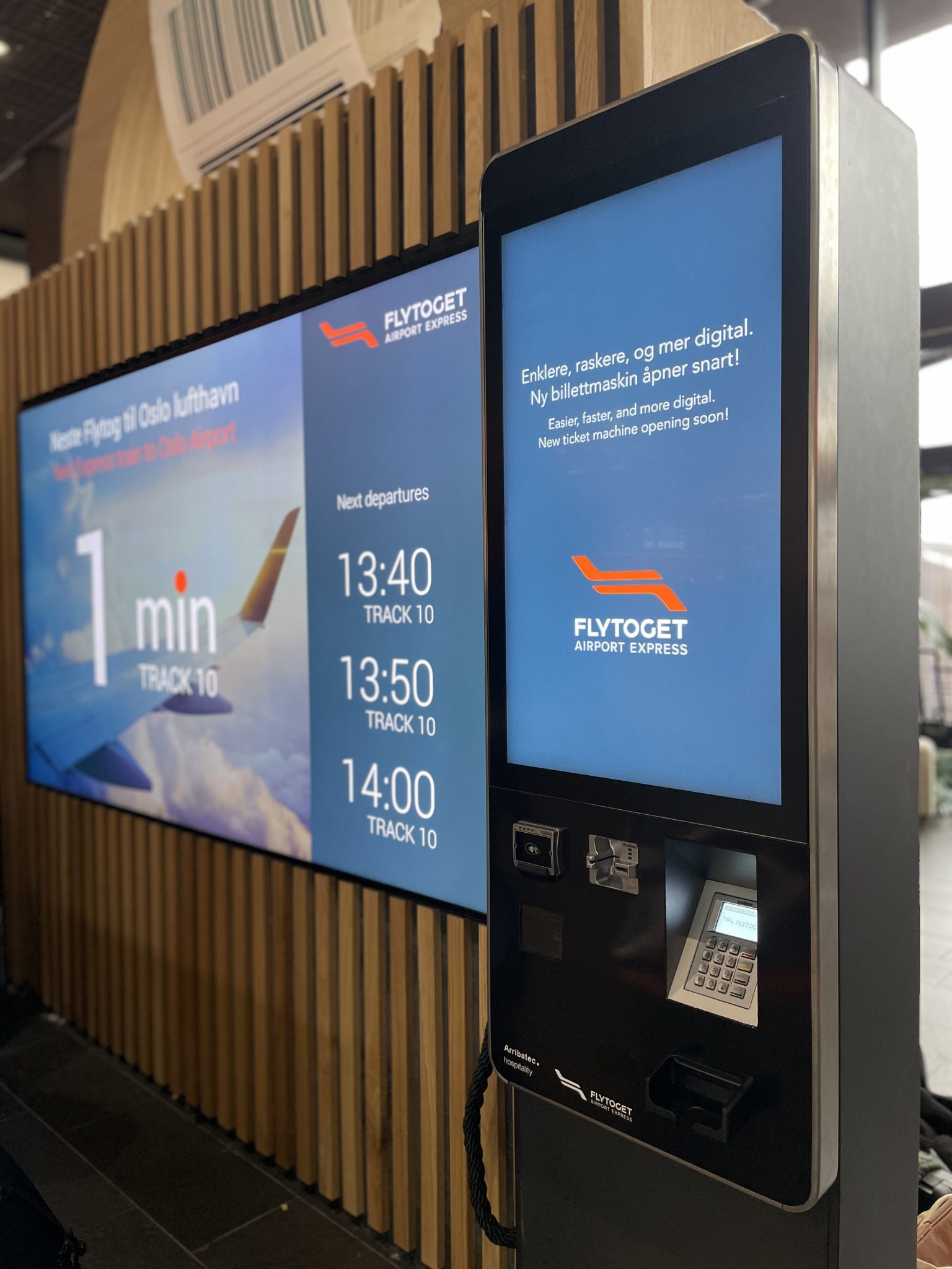 29 ticket vending machines to Flytoget Airport Express - Convene